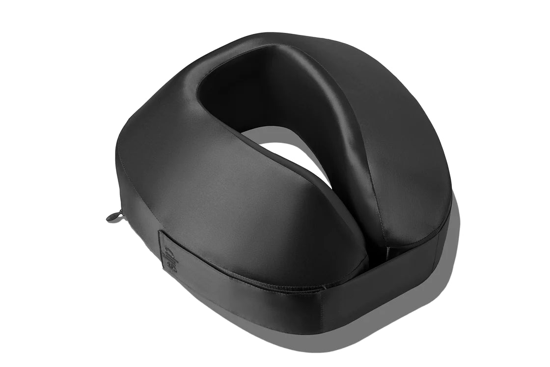 BLACK JET SETTER TRAVEL PILLOW – Private Edition Nashville